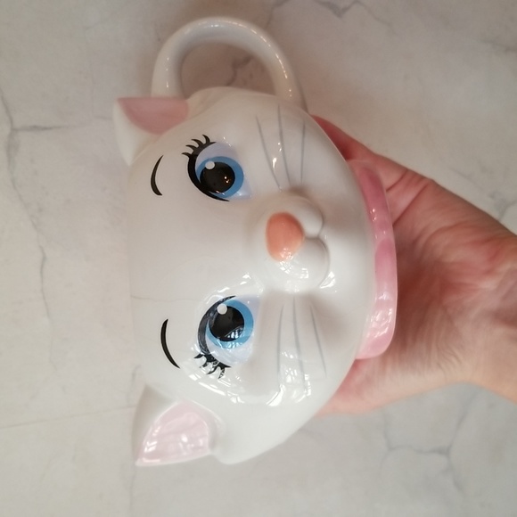 Disney | Kitchen | Disney Aristocats Marie Cup Like New W Flaws | Poshmark